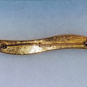 Monet | Jewelry | Vintage Monet Gold Brooch Pin | Poshmark